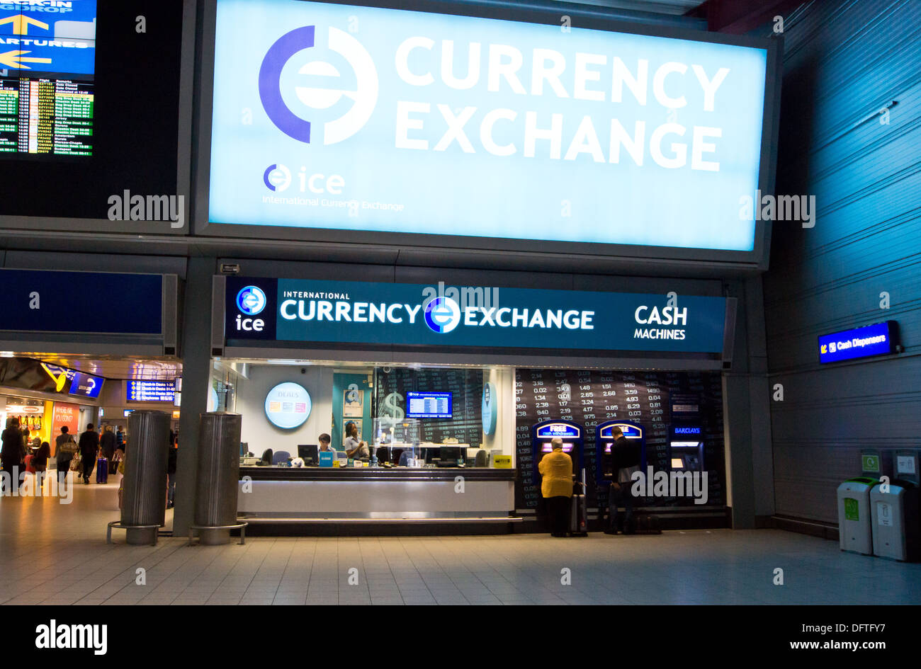 Currency exchange airport hi-res stock photography and images - Alamy