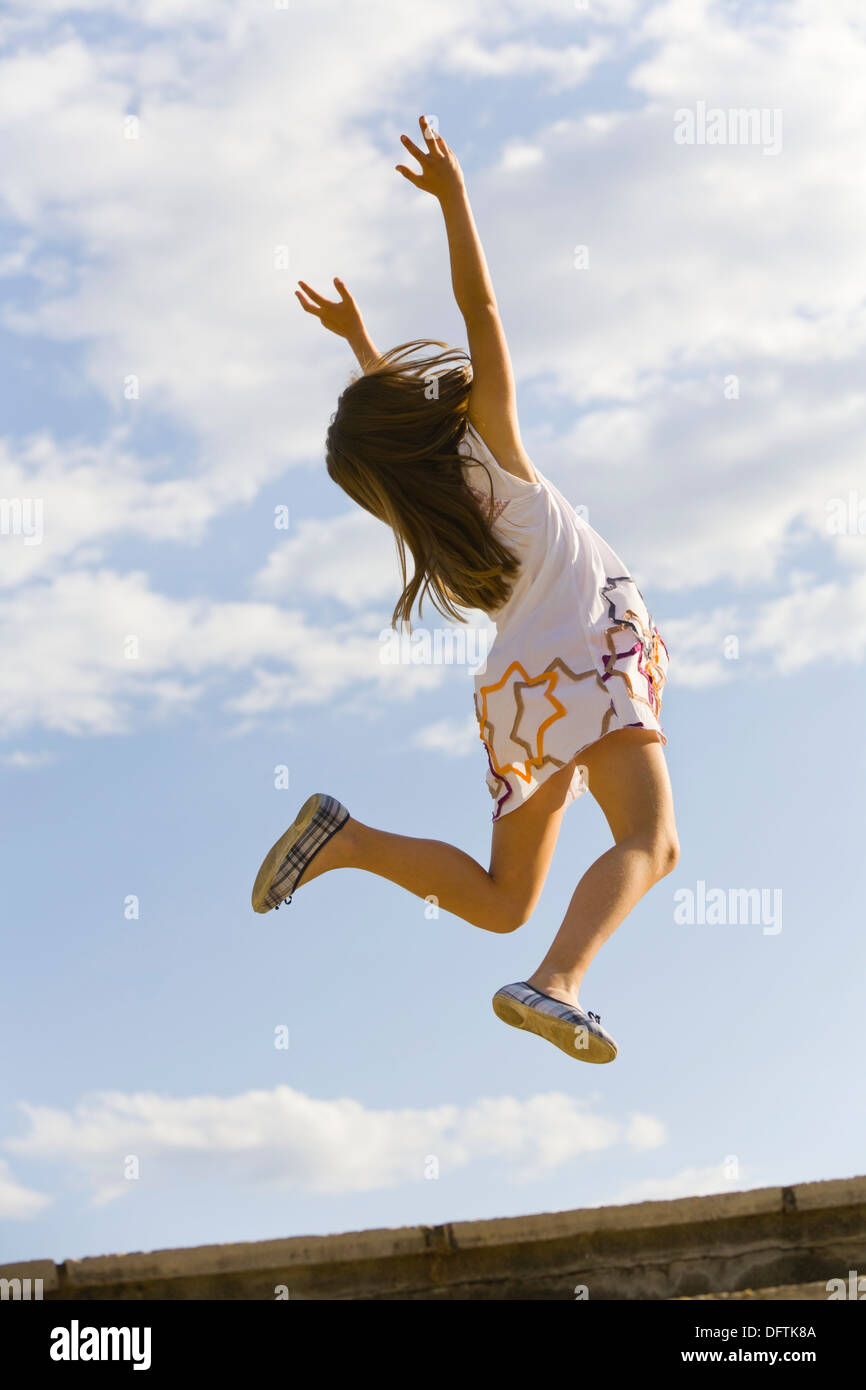 Spread spreading straddle hi-res stock photography and images - Alamy