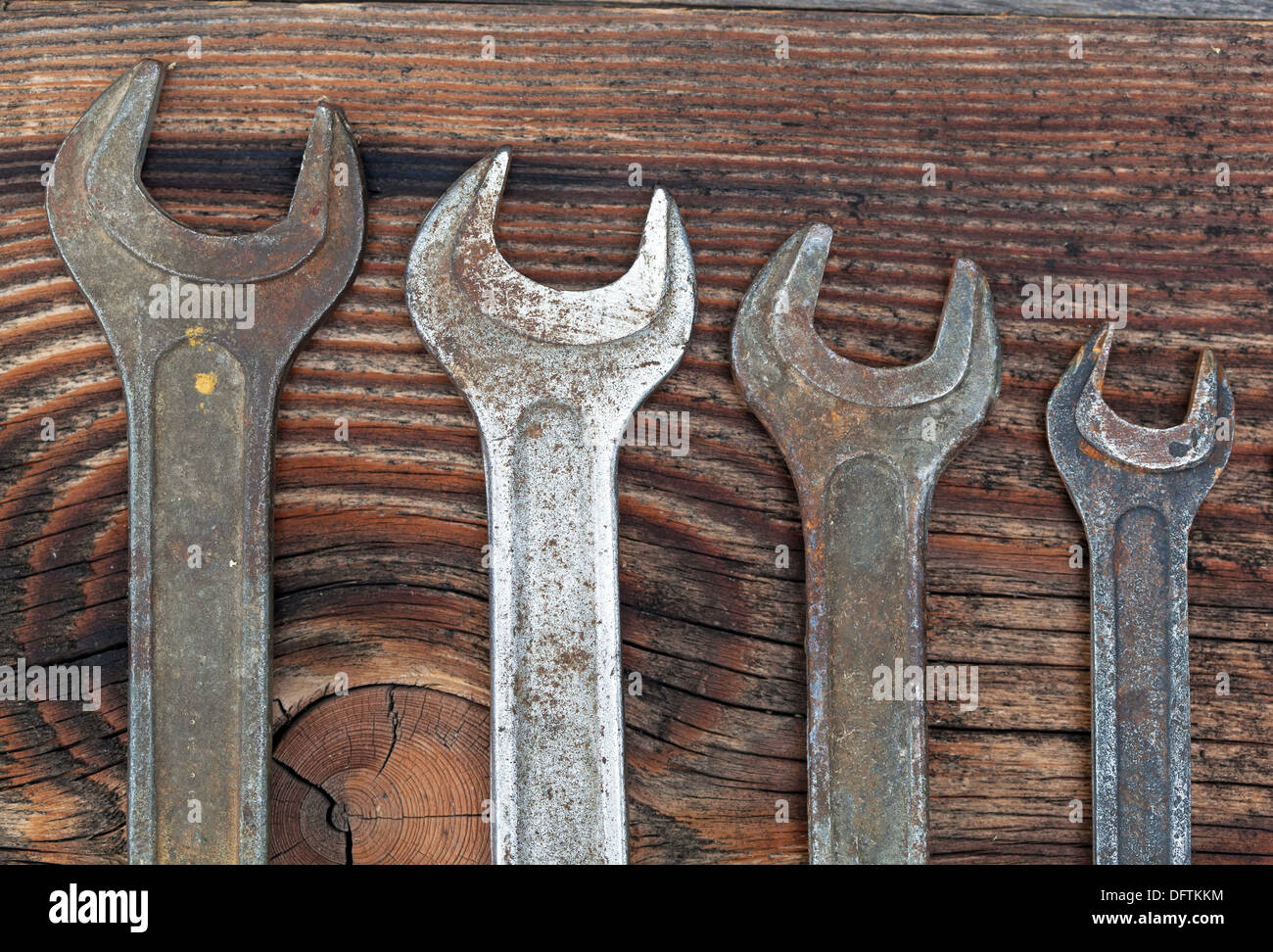 Flat wrenches hi-res stock photography and images - Alamy