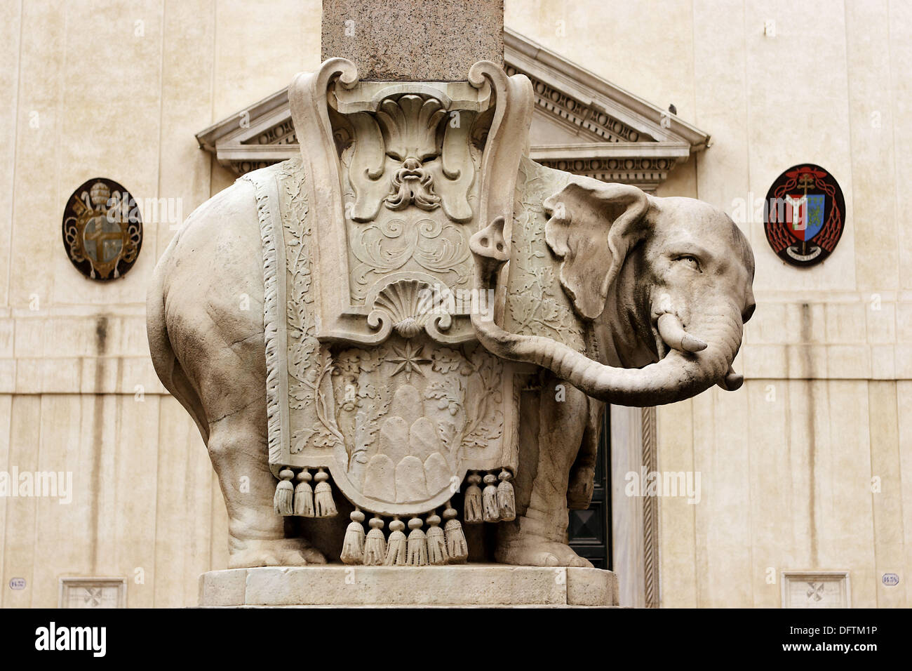 Obelisk with elephant statue by gian lorenzo bernini hi-res stock ...