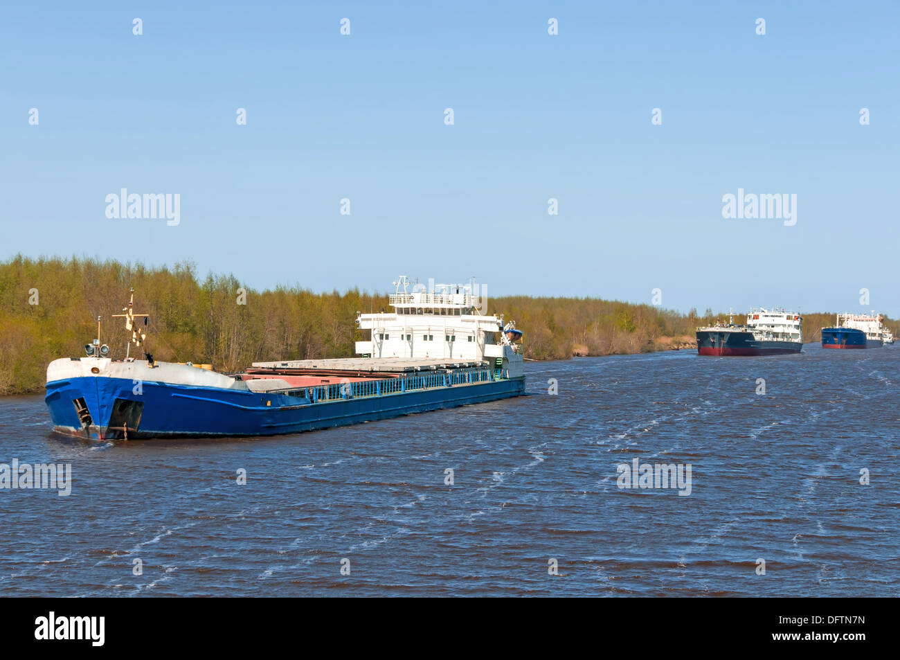 Cargo ship with pipelines and pressure sensors Stock Photo - Alamy