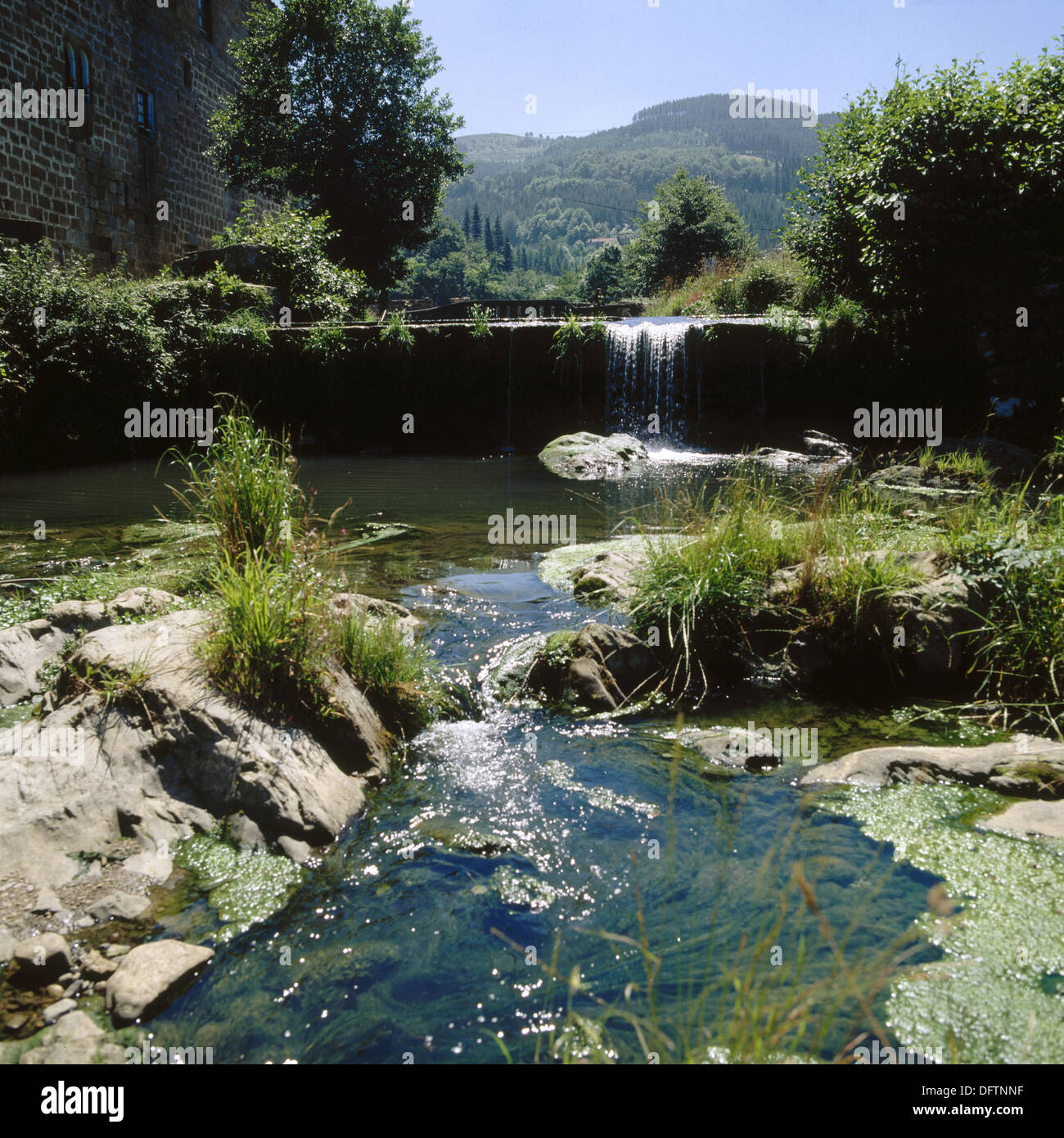 Country dam hi-res stock photography and images - Alamy