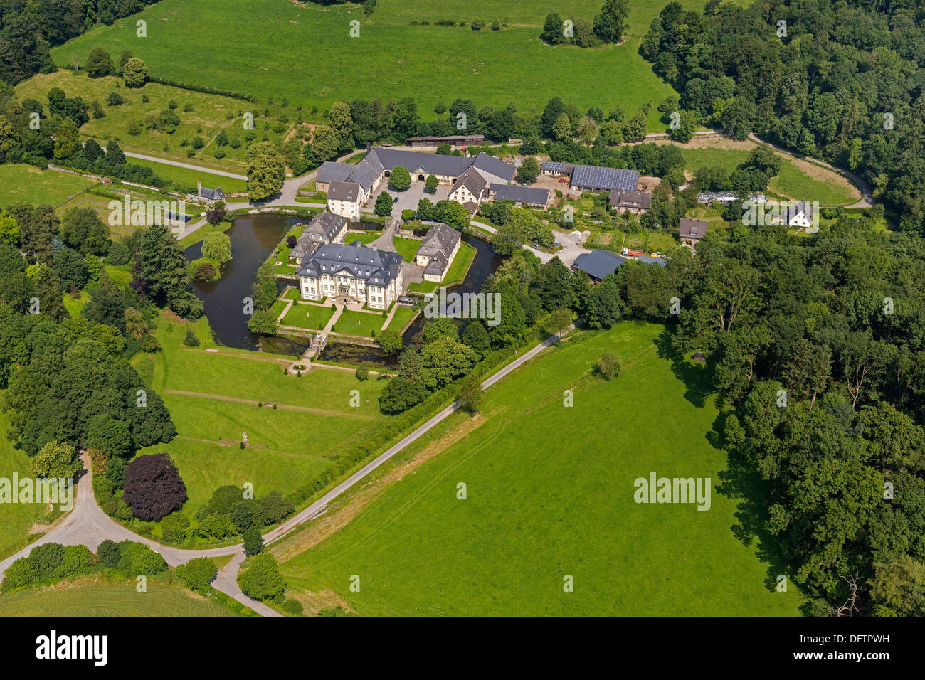 Rhine westphalia outdoors palace place hi-res stock photography and ...