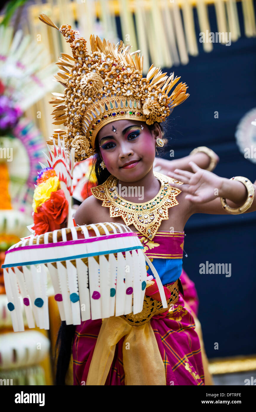 Girl during a Barong dance, Ubud, Bali, Indonesia Stock Photo - Alamy