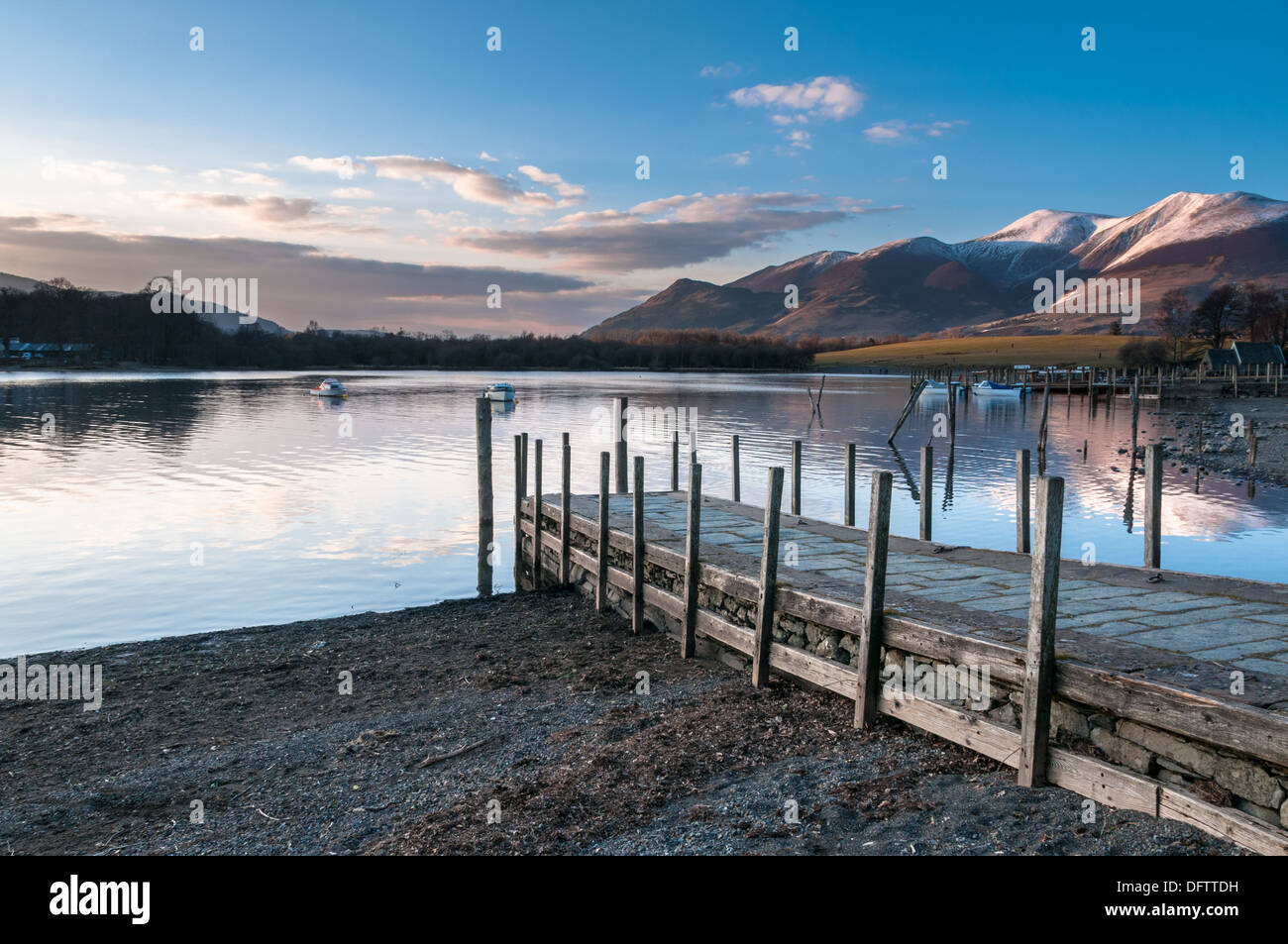 Gorgeous sunset over lake hi-res stock photography and images - Alamy