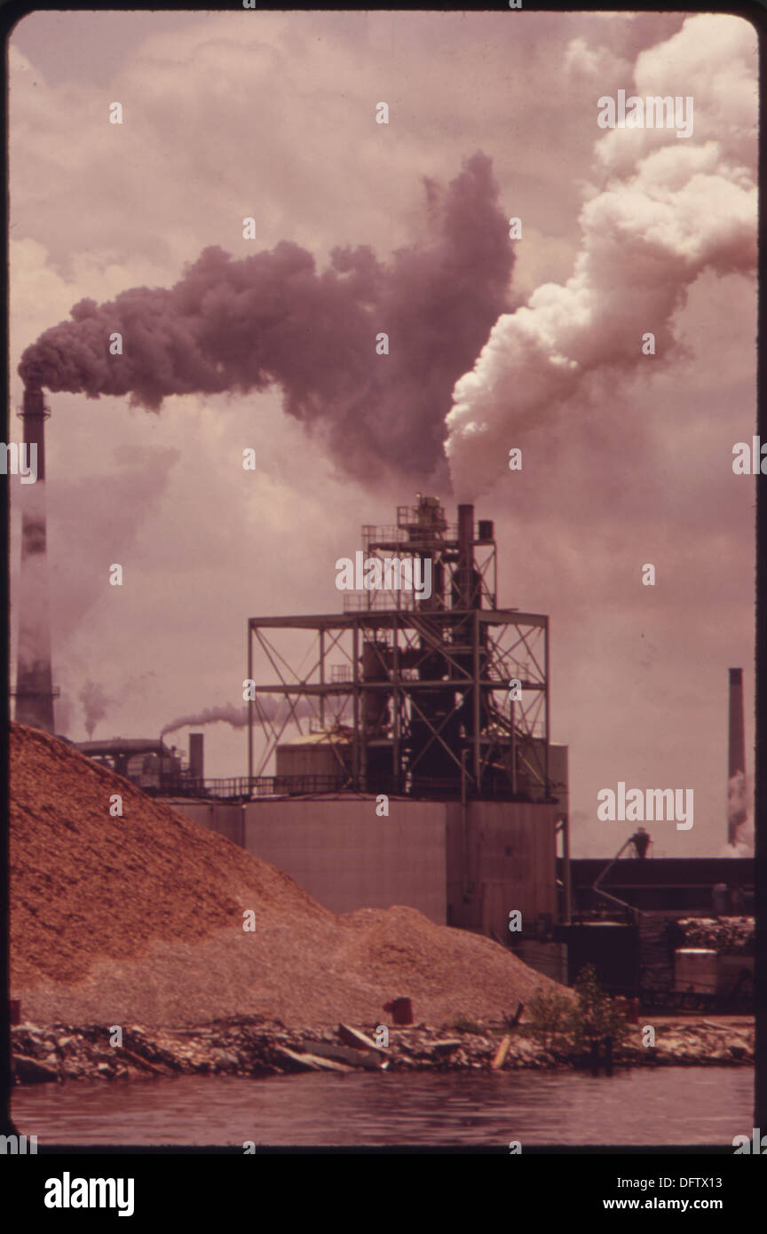 Belching smoke hi-res stock photography and images - Alamy