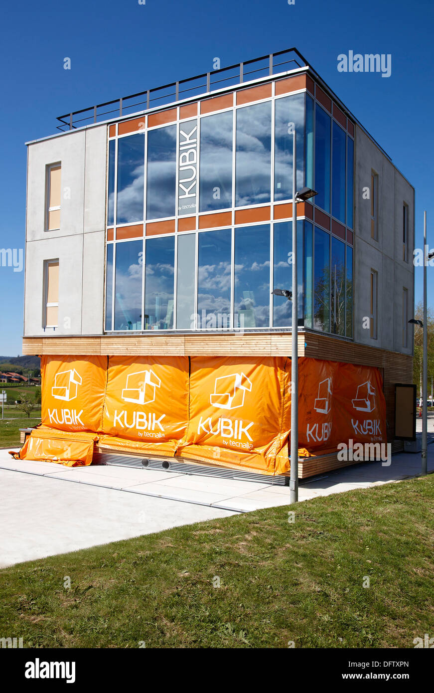 Experimental architecture hi-res stock photography and images - Alamy