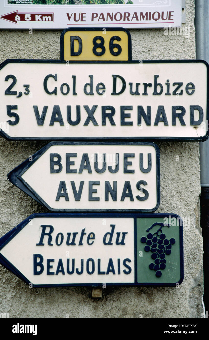 Vineyard signs burgundy hi-res stock photography and images - Alamy