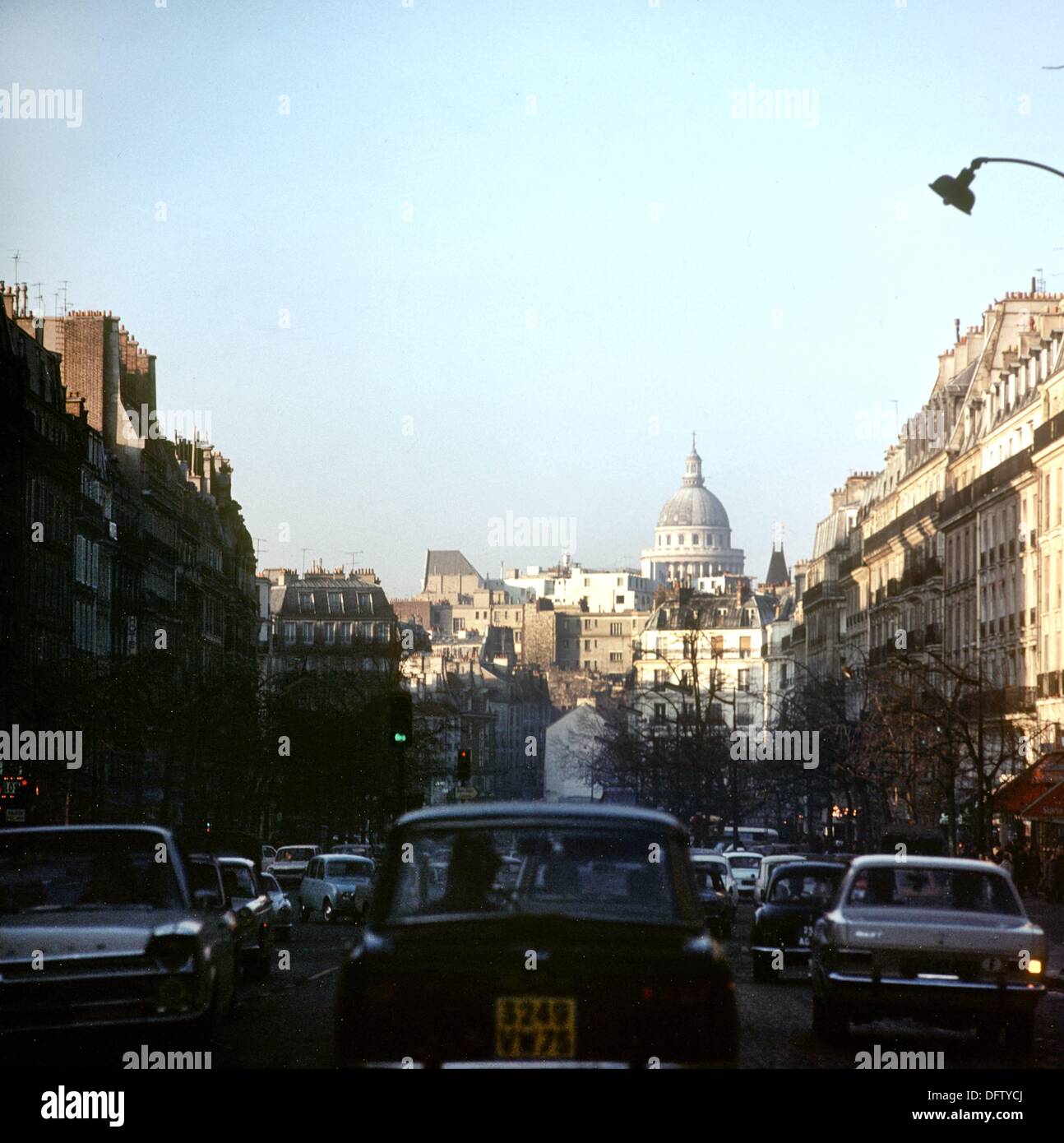 1970 architecture, paris, france hi-res stock photography and images ...