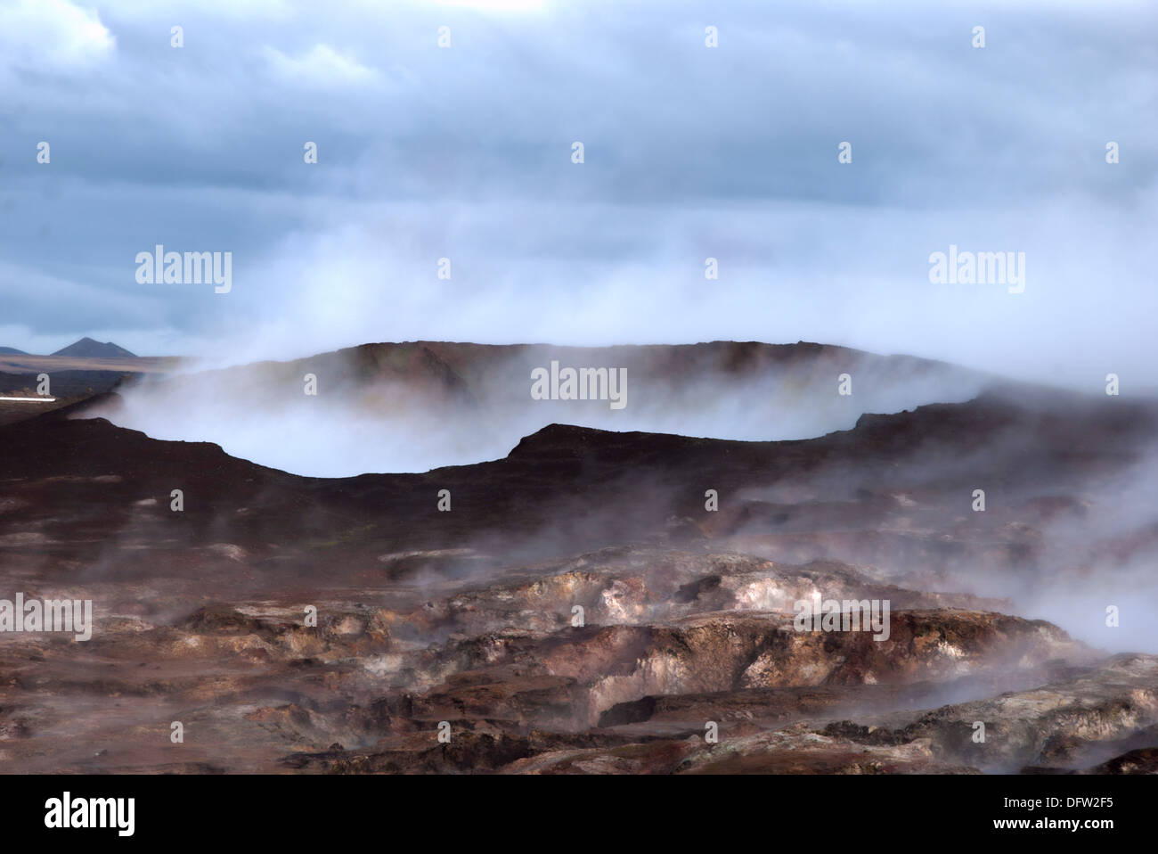 Hot springs of the Reykjanes peninsula where the Mid-Atlantic Ridge ...