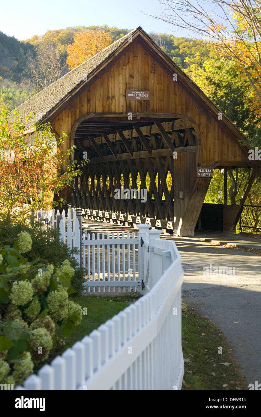 Woodstock middle bridge woodstock vermont hi-res stock photography and ...