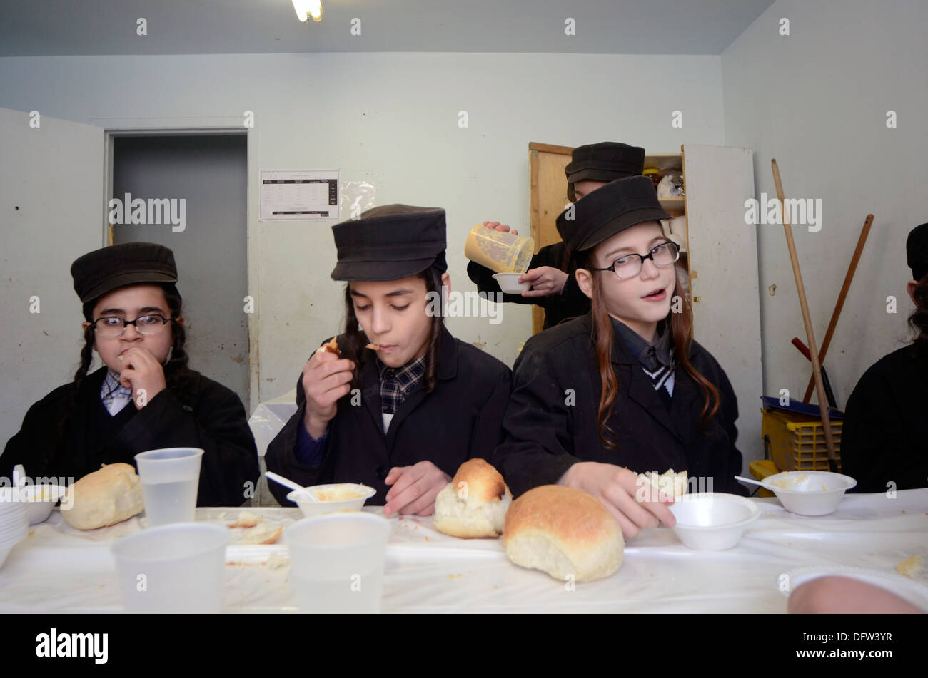 Haredi School High Resolution Stock Photography and Images - Alamy