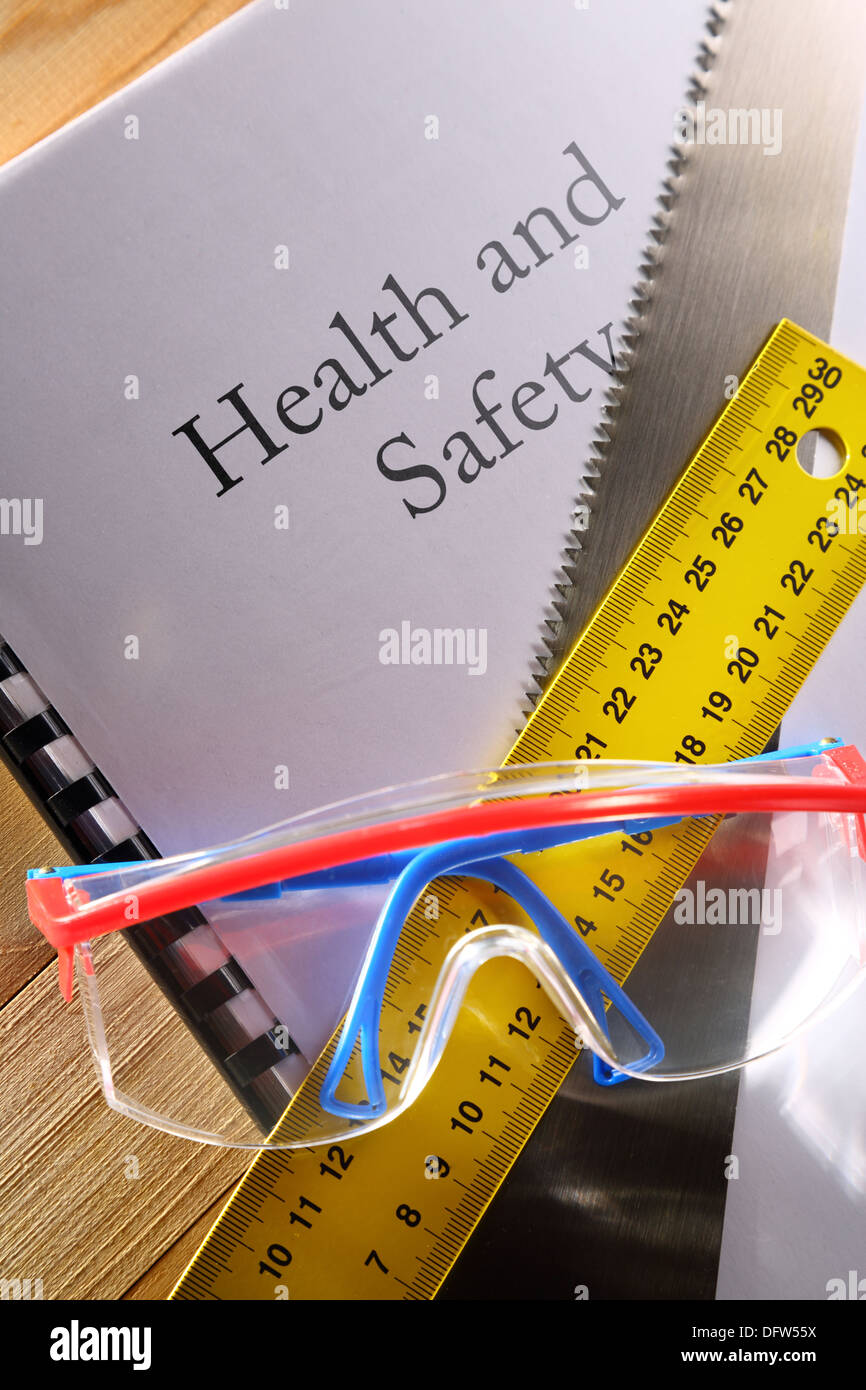 Steel square ruler hi-res stock photography and images - Alamy