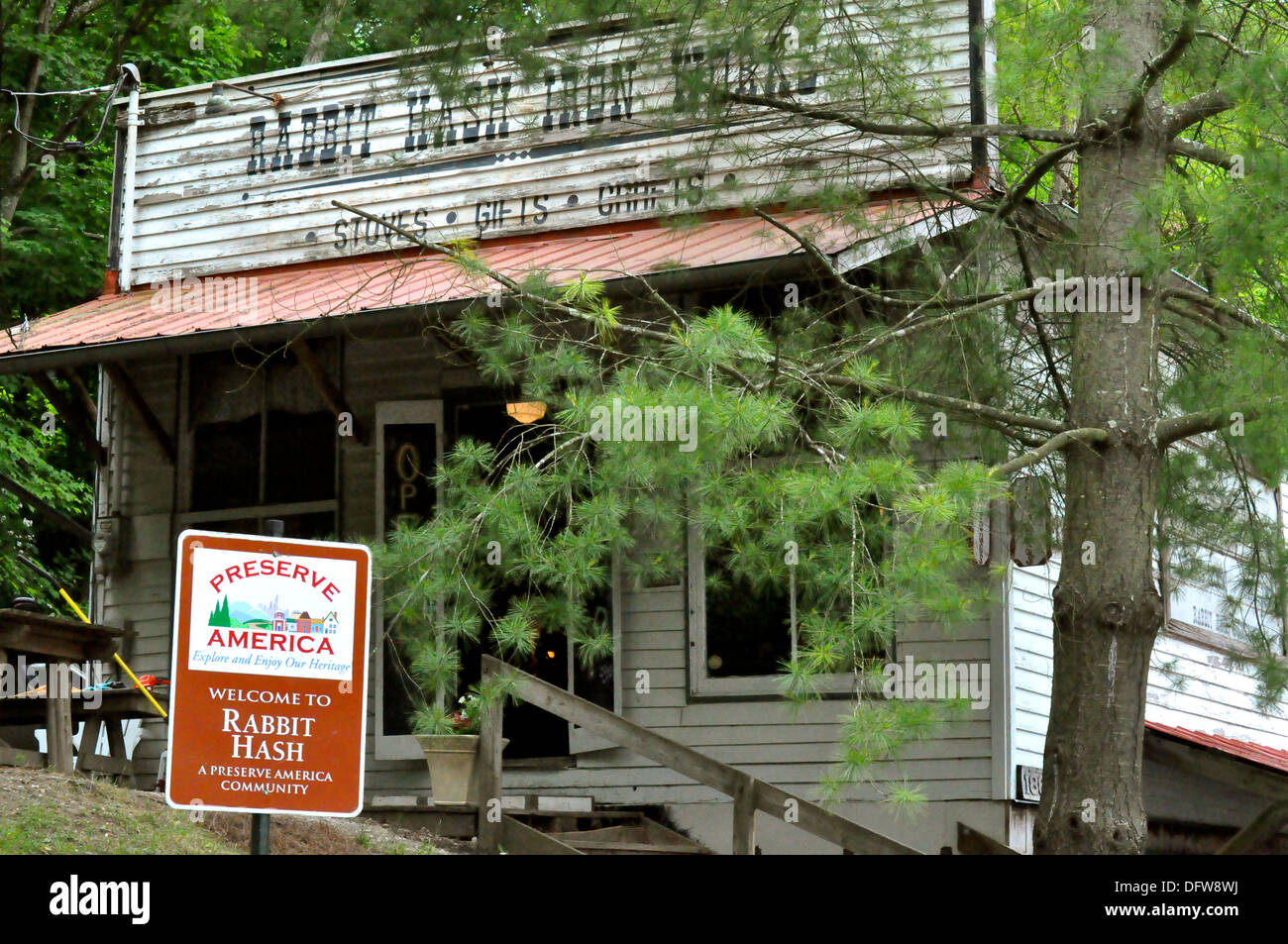 Rabbit hash, kentucky hi-res stock photography and images - Alamy