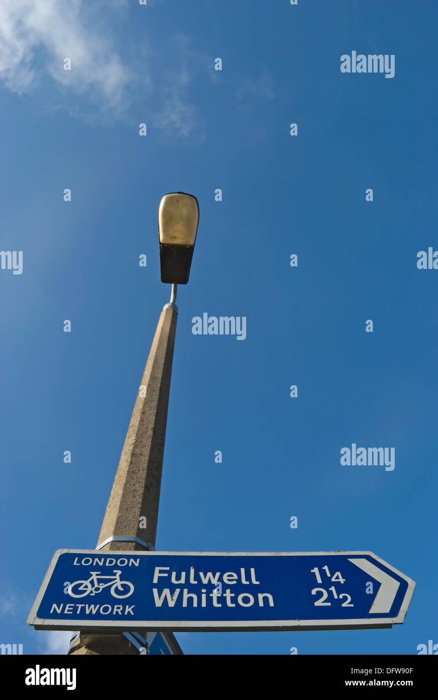 london cycle network sign showing direction and distances to fulwell ...