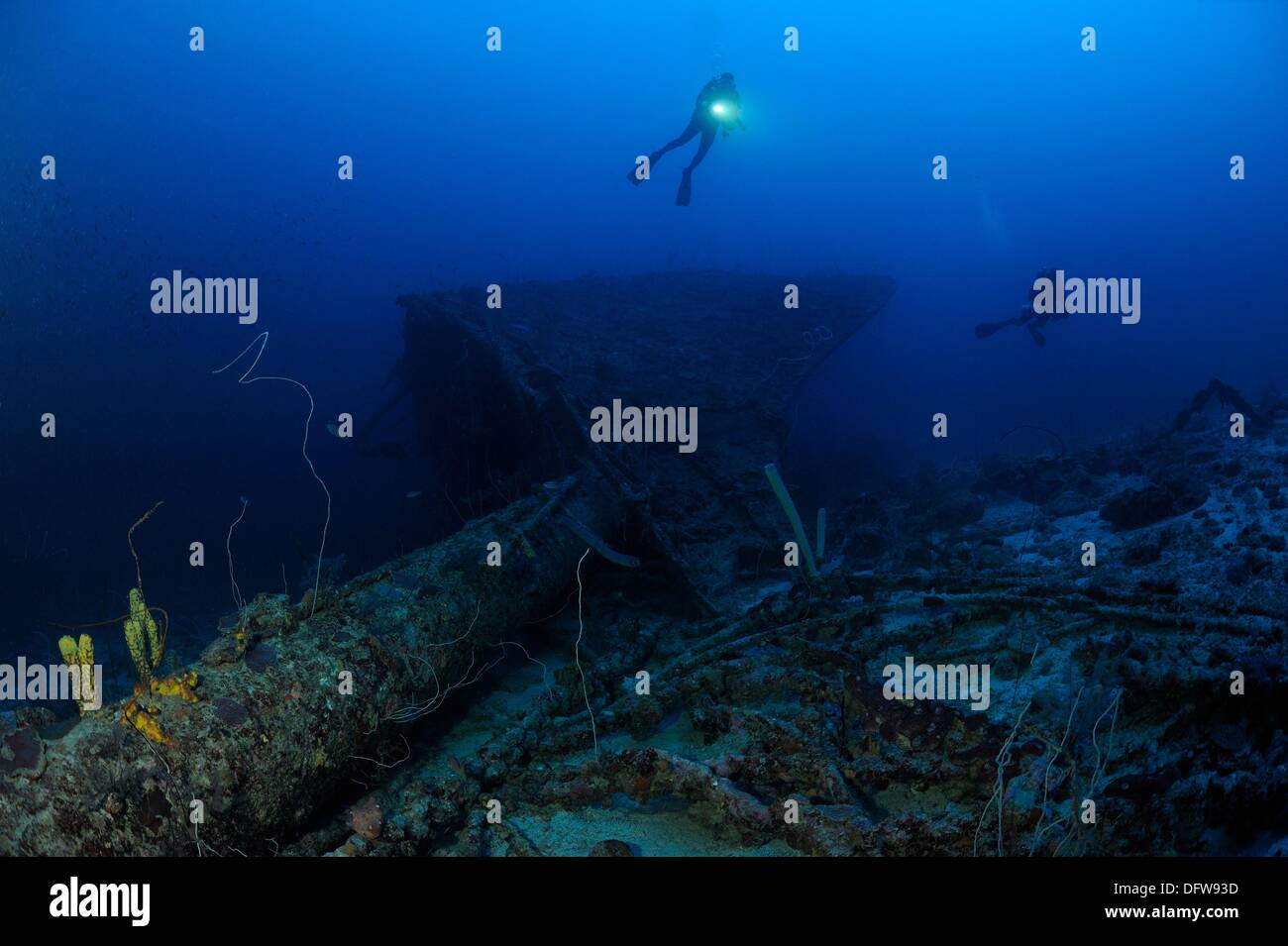 Wreck wrecked ship sailing hi-res stock photography and images - Alamy