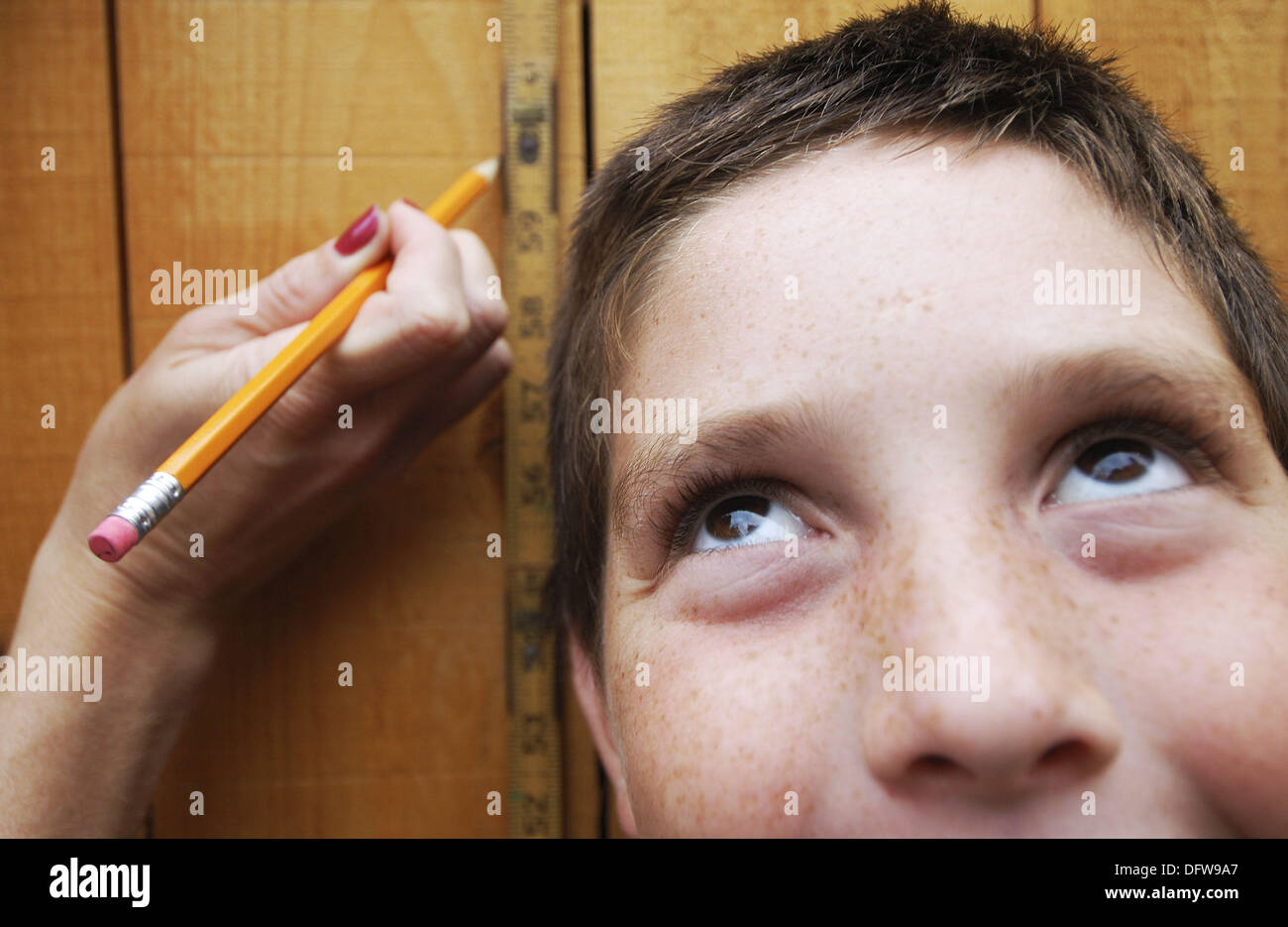 Child measured wall hi-res stock photography and images - Alamy