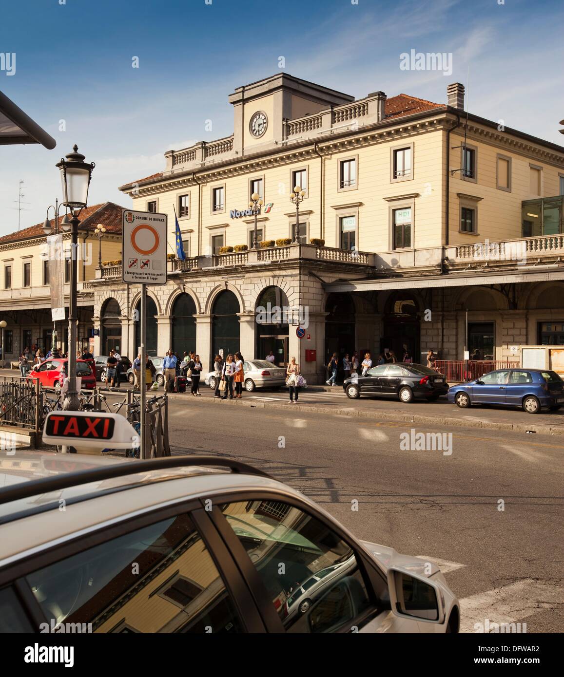 Novara train hi-res stock photography and images - Alamy