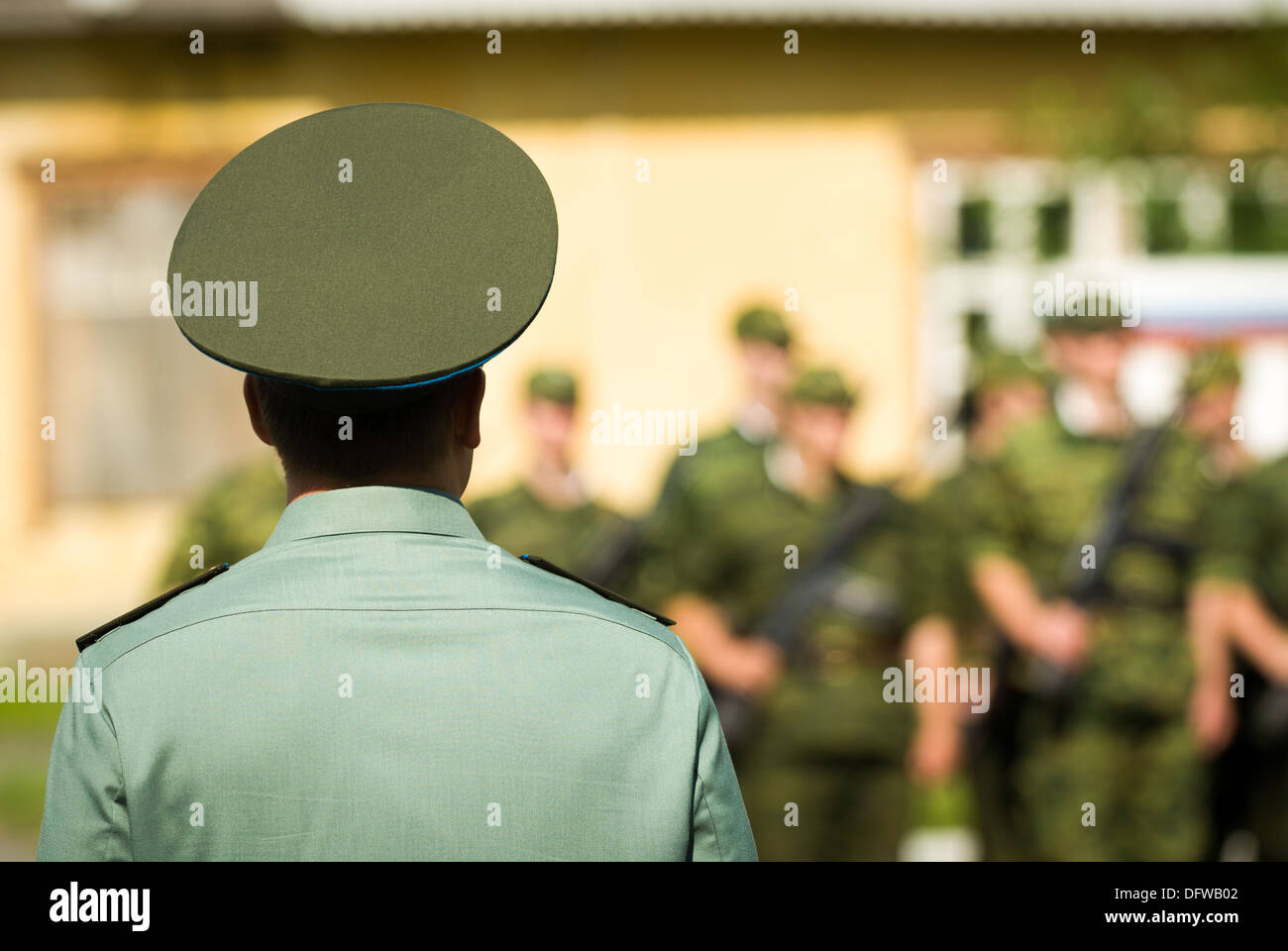 Commander addressing his soldiers - Russian Army Stock Photo - Alamy