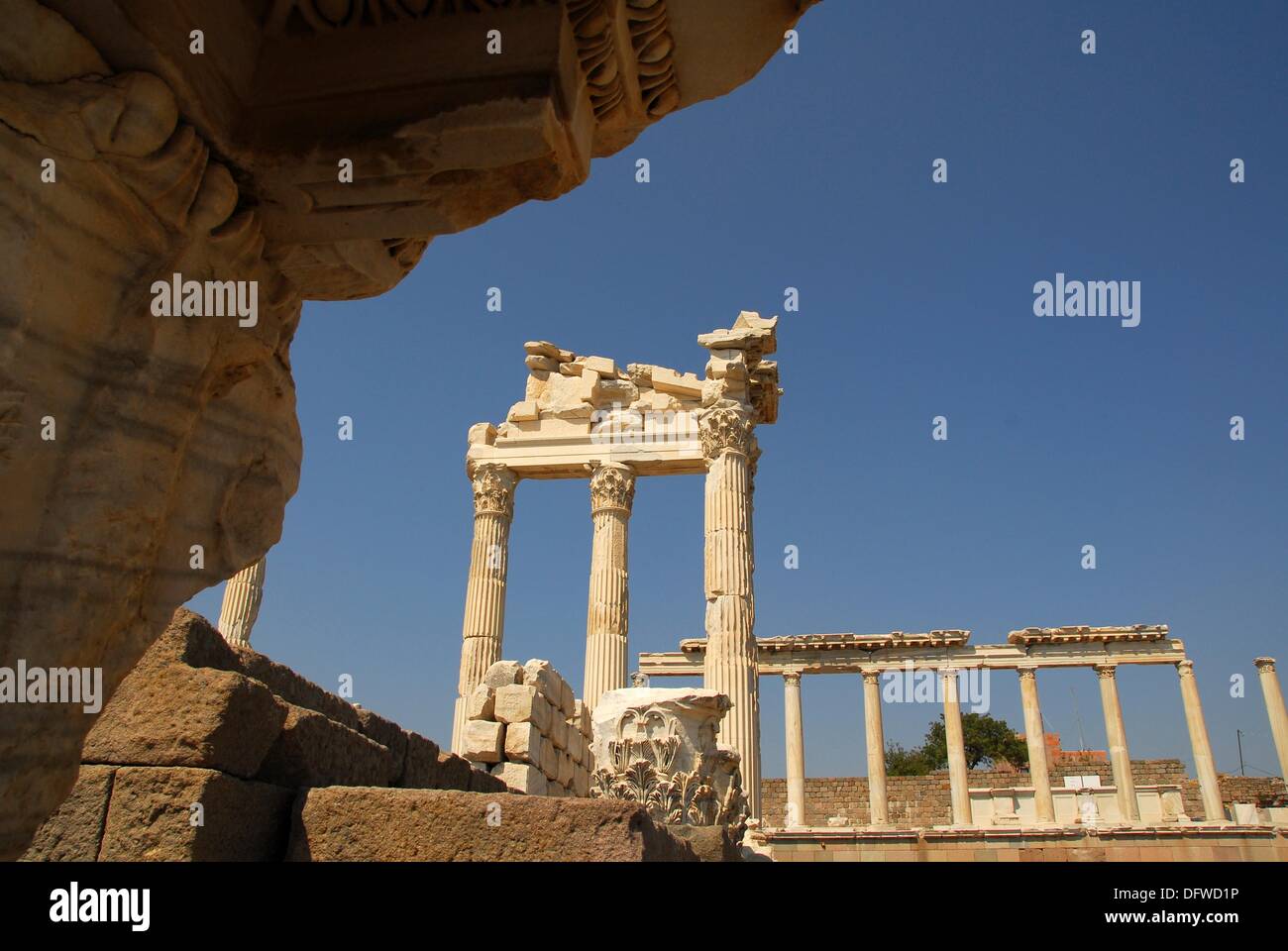 Akropol pergamum hi-res stock photography and images - Alamy