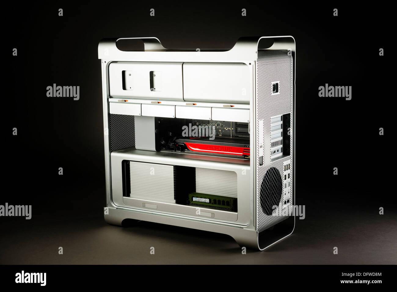 Computer desktop hi-res stock photography and images - Alamy