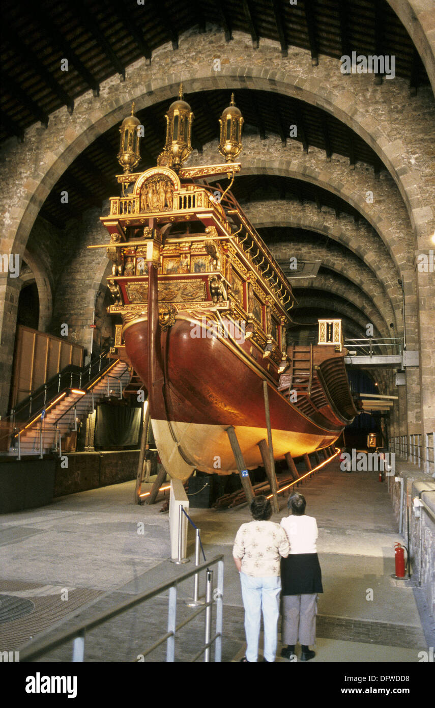 Galley ship 15th century hi-res stock photography and images - Alamy
