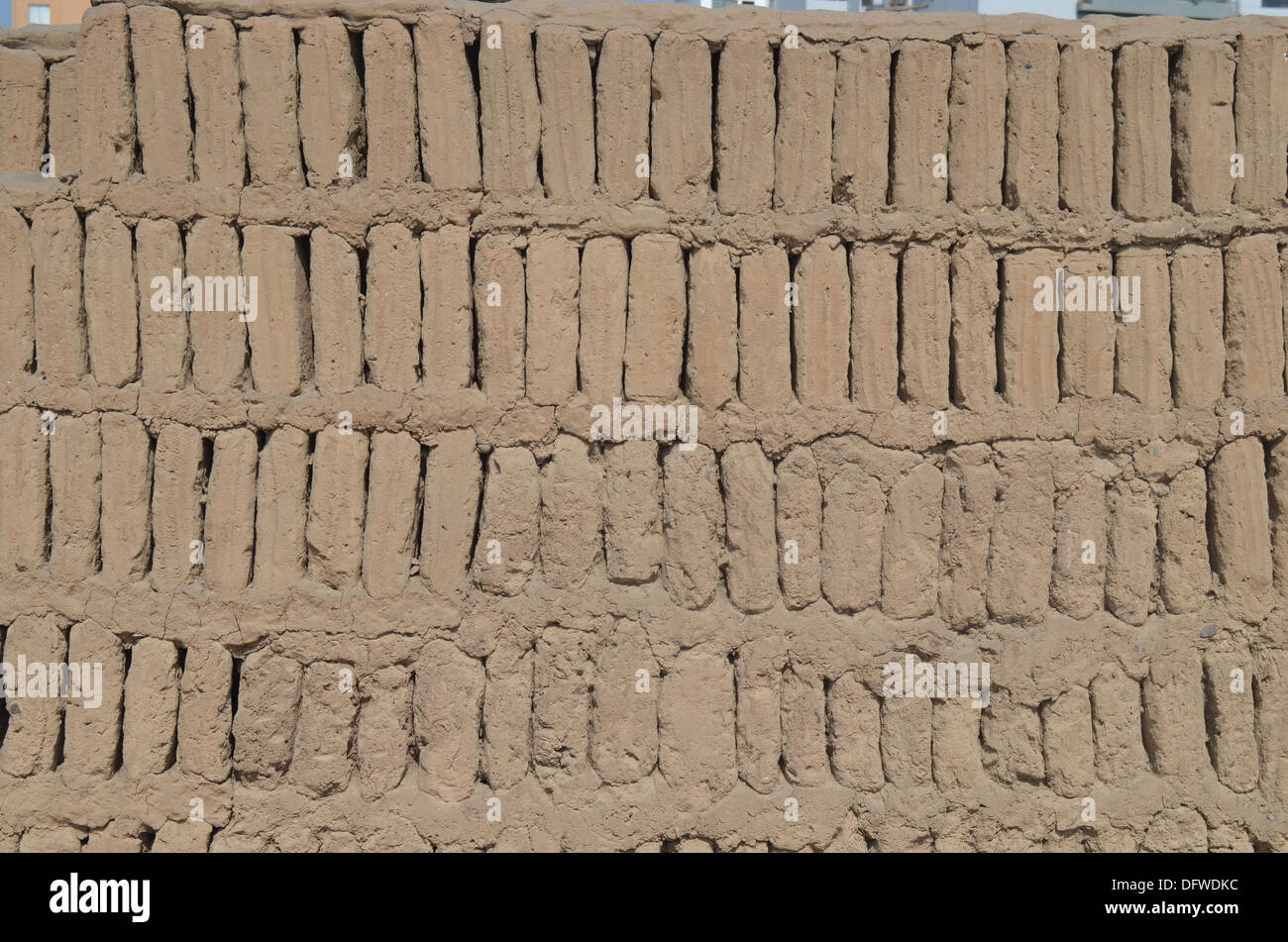 Adobe mud bricks in a wall at Huaca Pucllana, Miraflores, Lima Stock ...