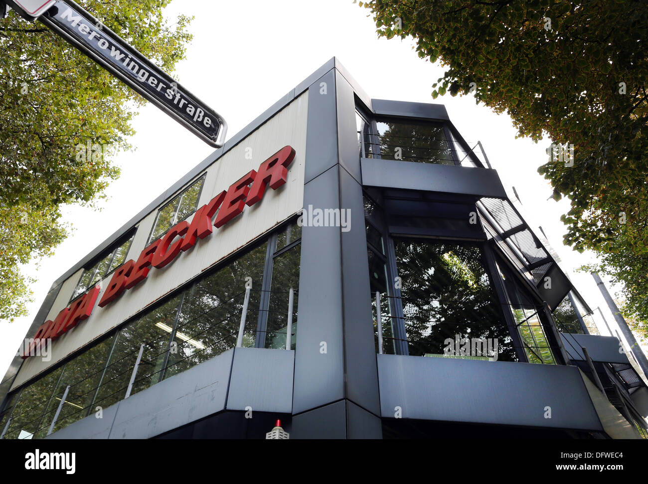 Data location logo hi-res stock photography and images - Alamy