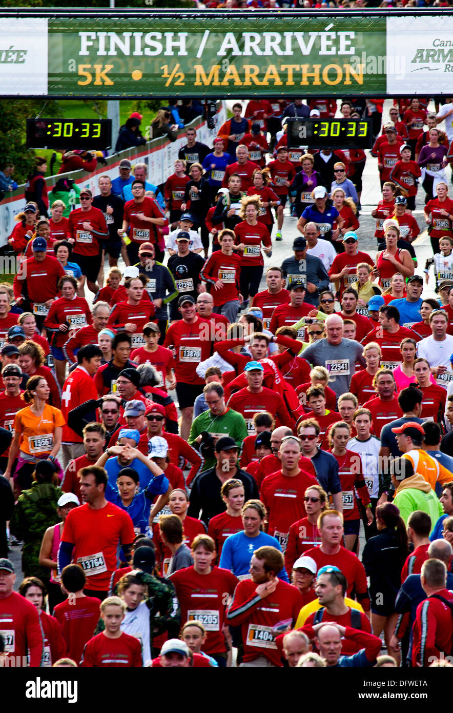 Army marathon hi-res stock photography and images - Alamy