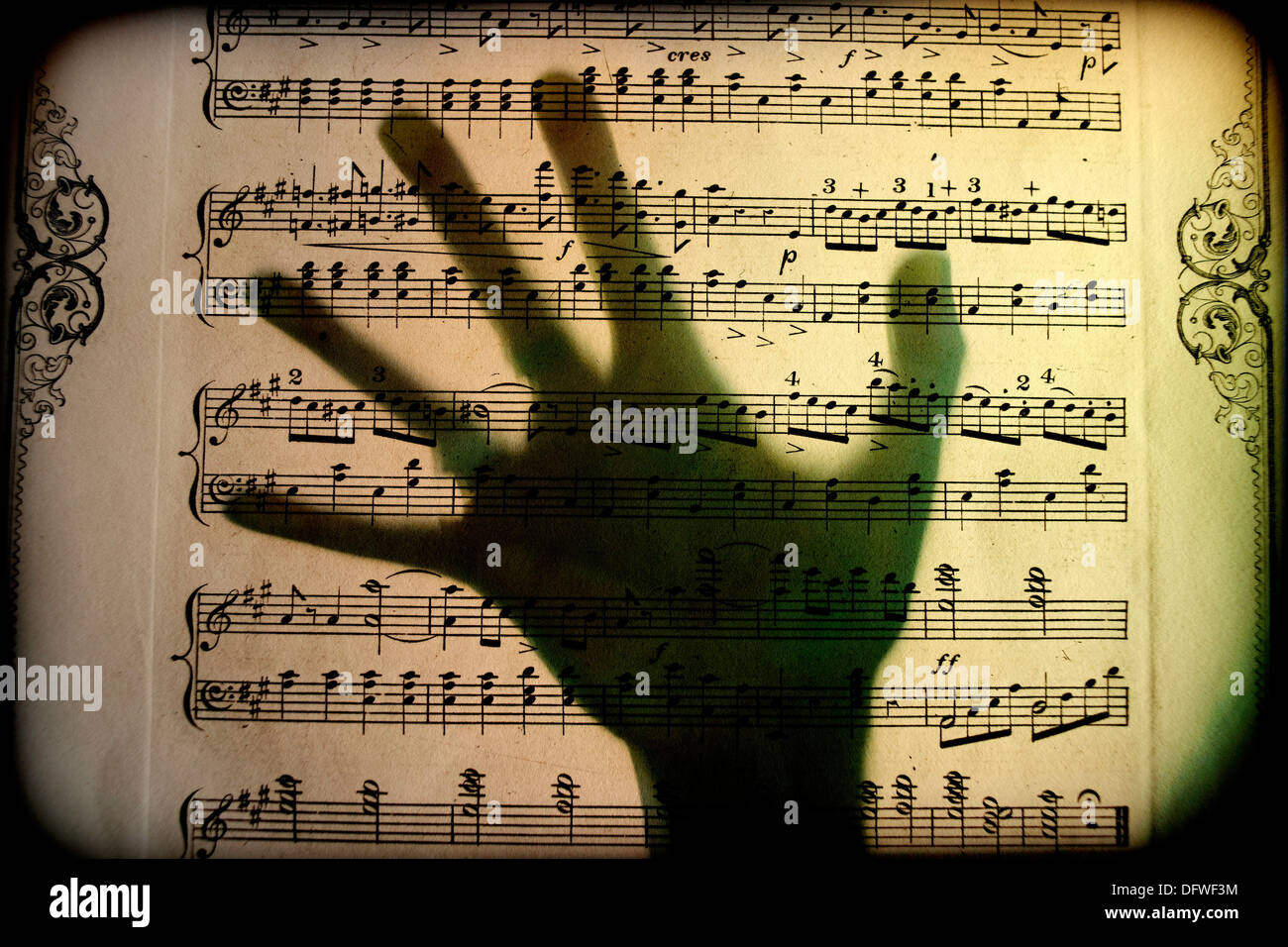 Musical score hand hi-res stock photography and images - Alamy