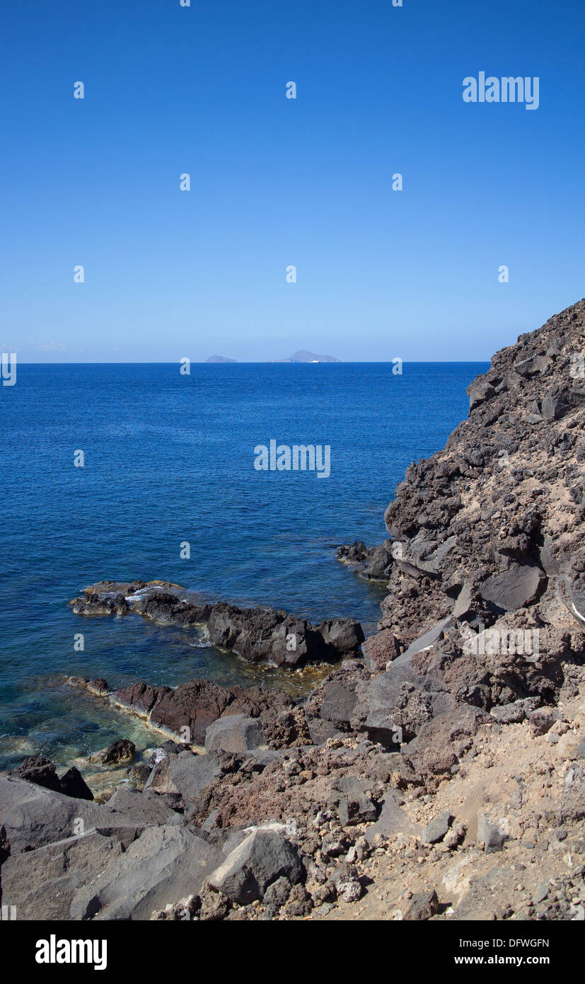 Caldera santorini volcano crater hi-res stock photography and images ...
