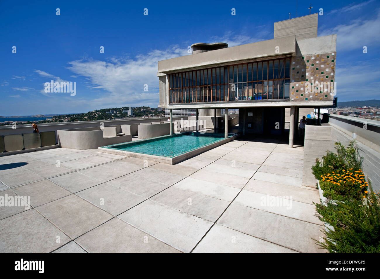 The roof top view of water and terrace on the modernist residential ...