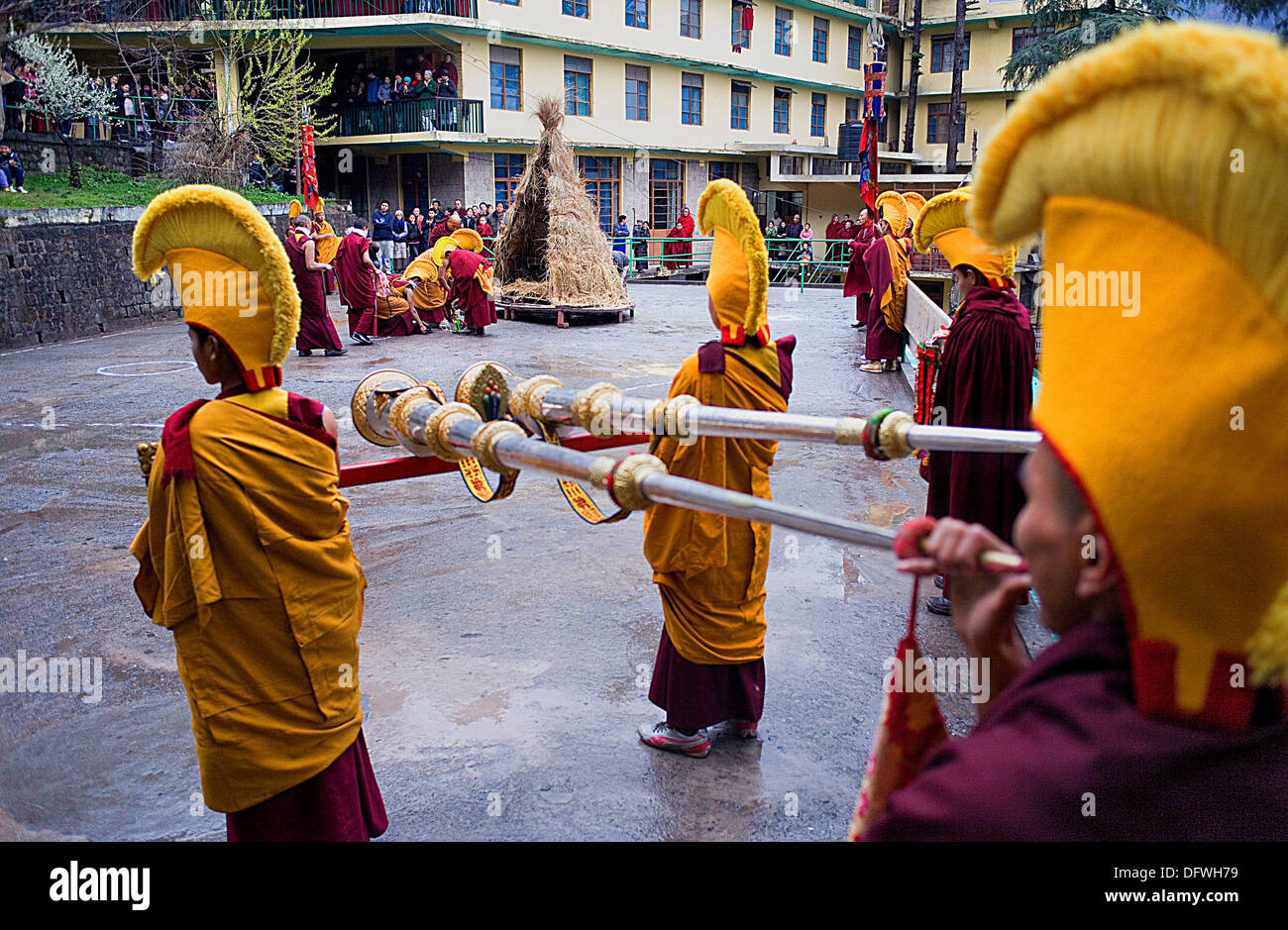 Losar tibet hi-res stock photography and images - Alamy
