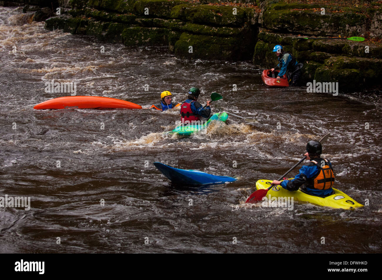 Capsized canoe hi-res stock photography and images - Alamy