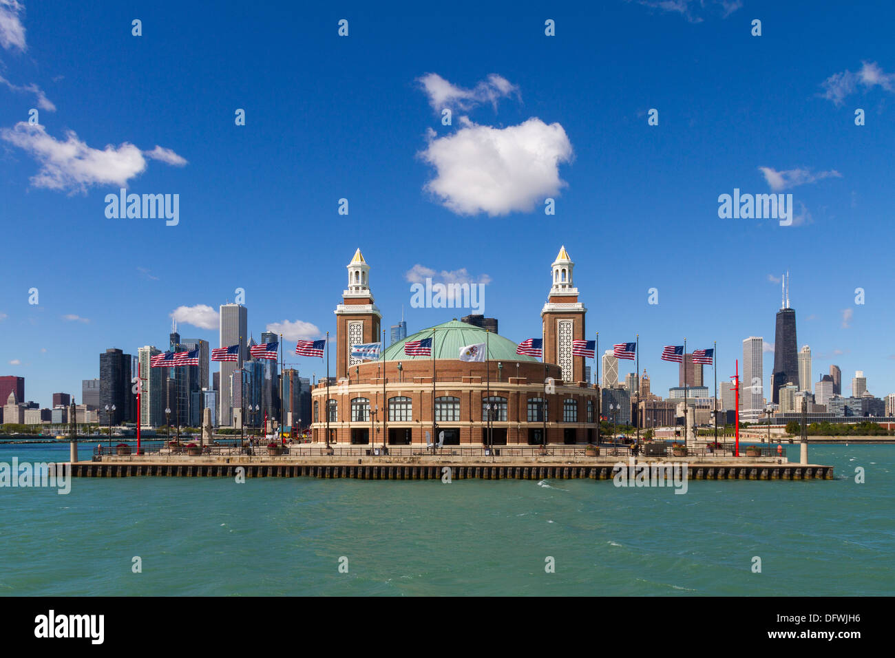 Chicago skyline from navy pier hi-res stock photography and images - Alamy