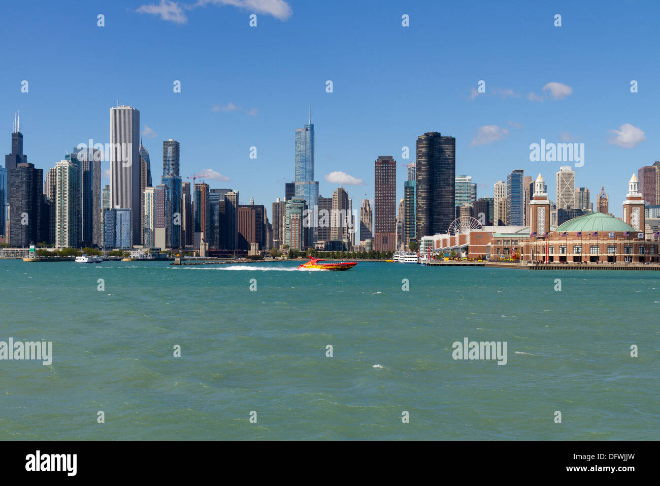 Chicago seen water lake michigan hi-res stock photography and images ...