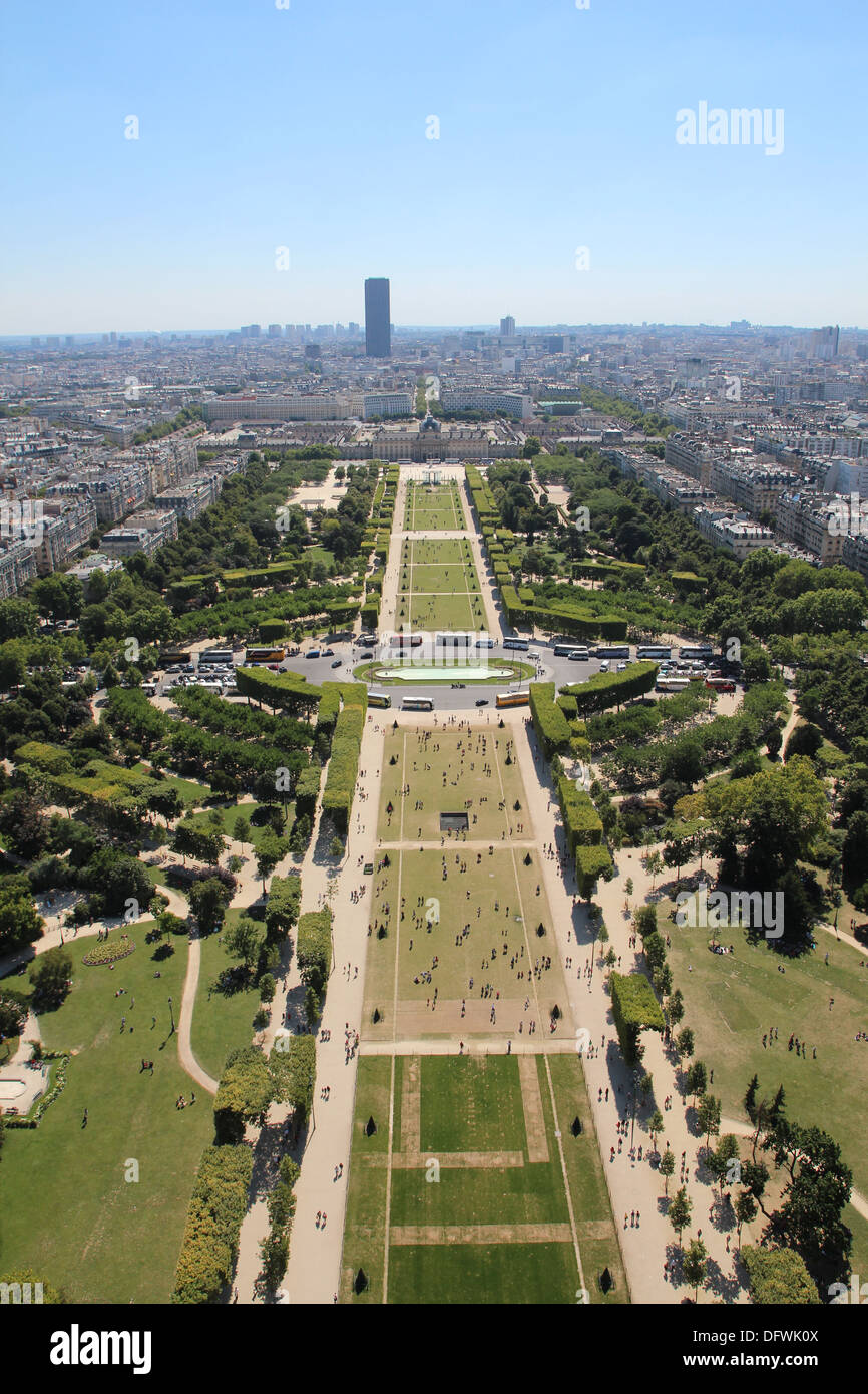 View from eiffel tower hi-res stock photography and images - Alamy