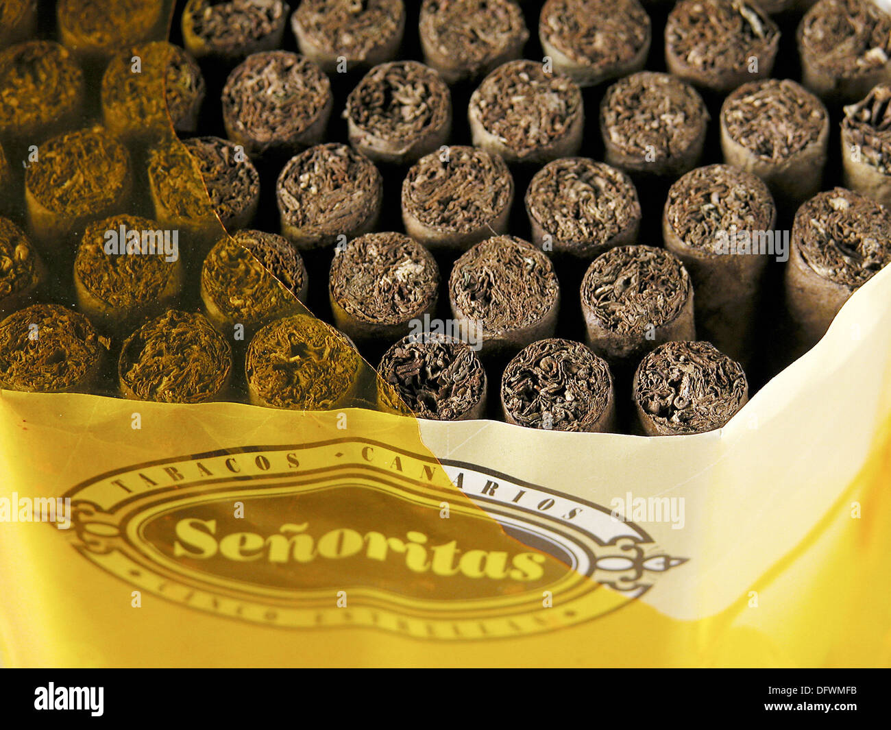 Packet Of Cigars High Resolution Stock Photography and Images - Alamy