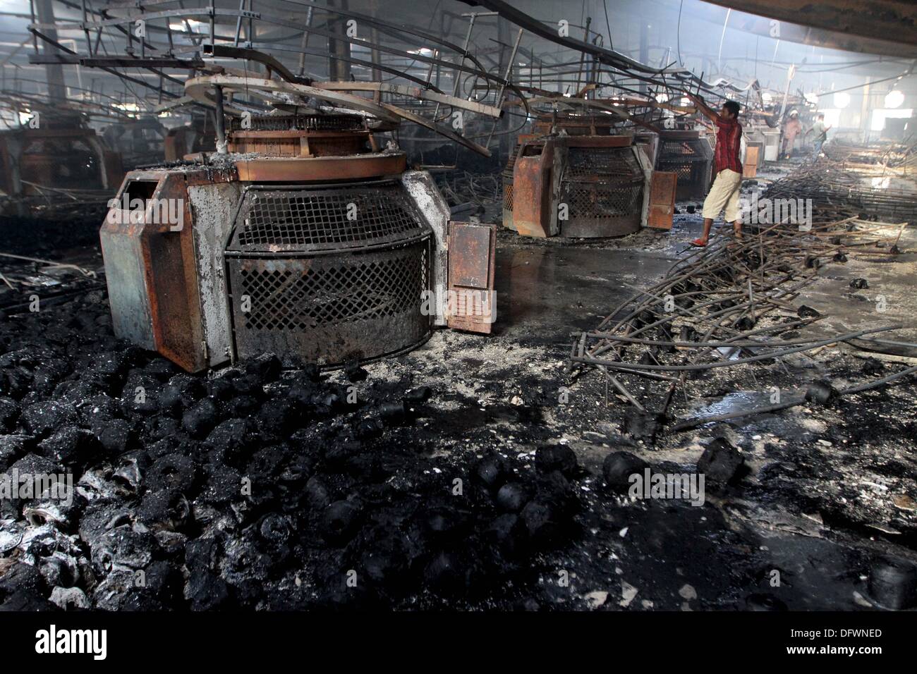 Burned Out Factory Stock Photos & Burned Out Factory Stock Images - Alamy