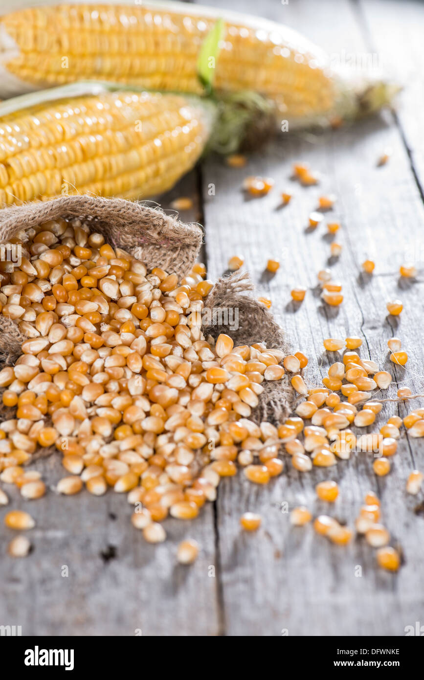 Dried maize hi-res stock photography and images - Alamy