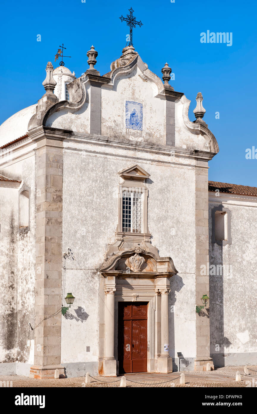 Tavira church churches hi-res stock photography and images - Alamy