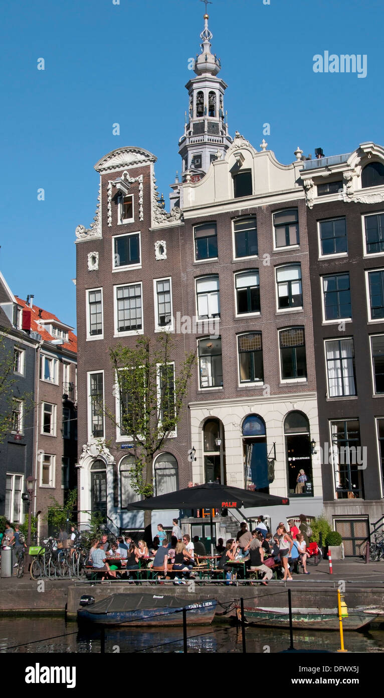 Literary Cafe High Resolution Stock Photography and Images - Alamy