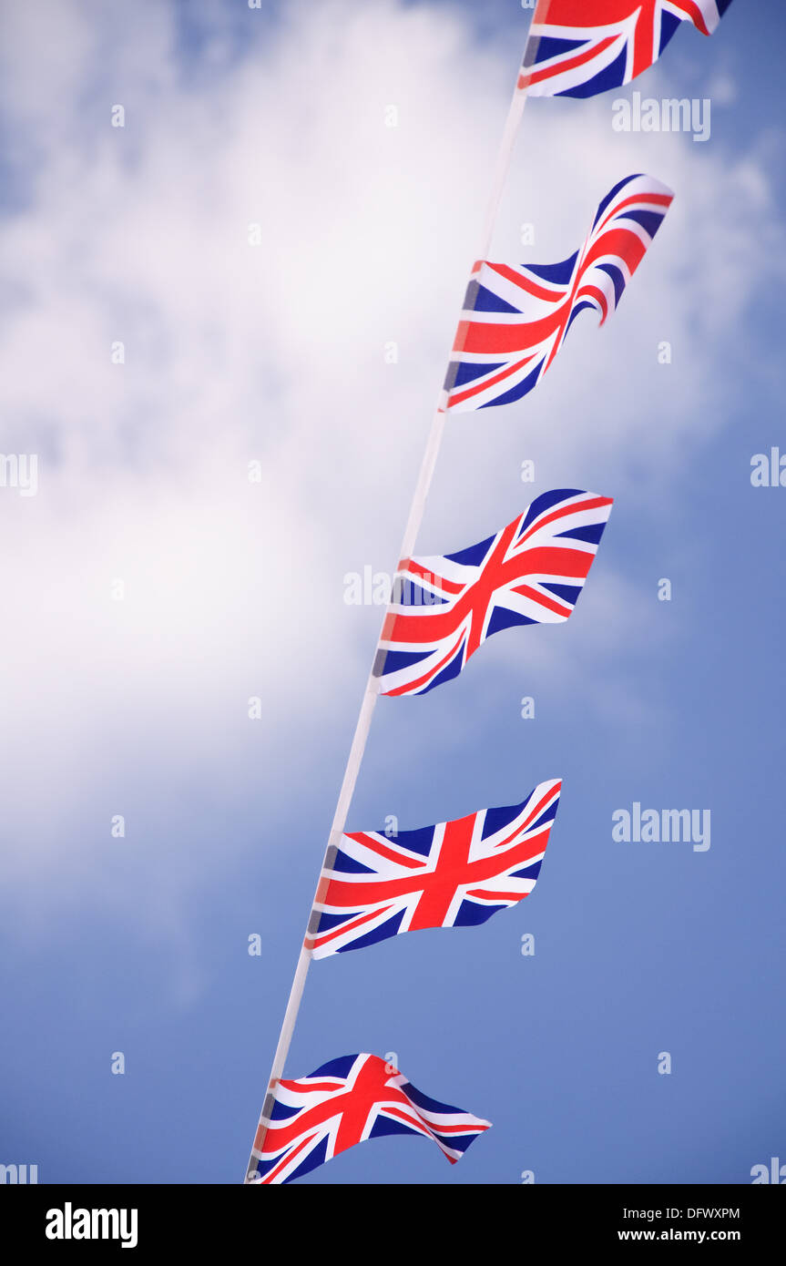 Union flag bunting hi-res stock photography and images - Alamy