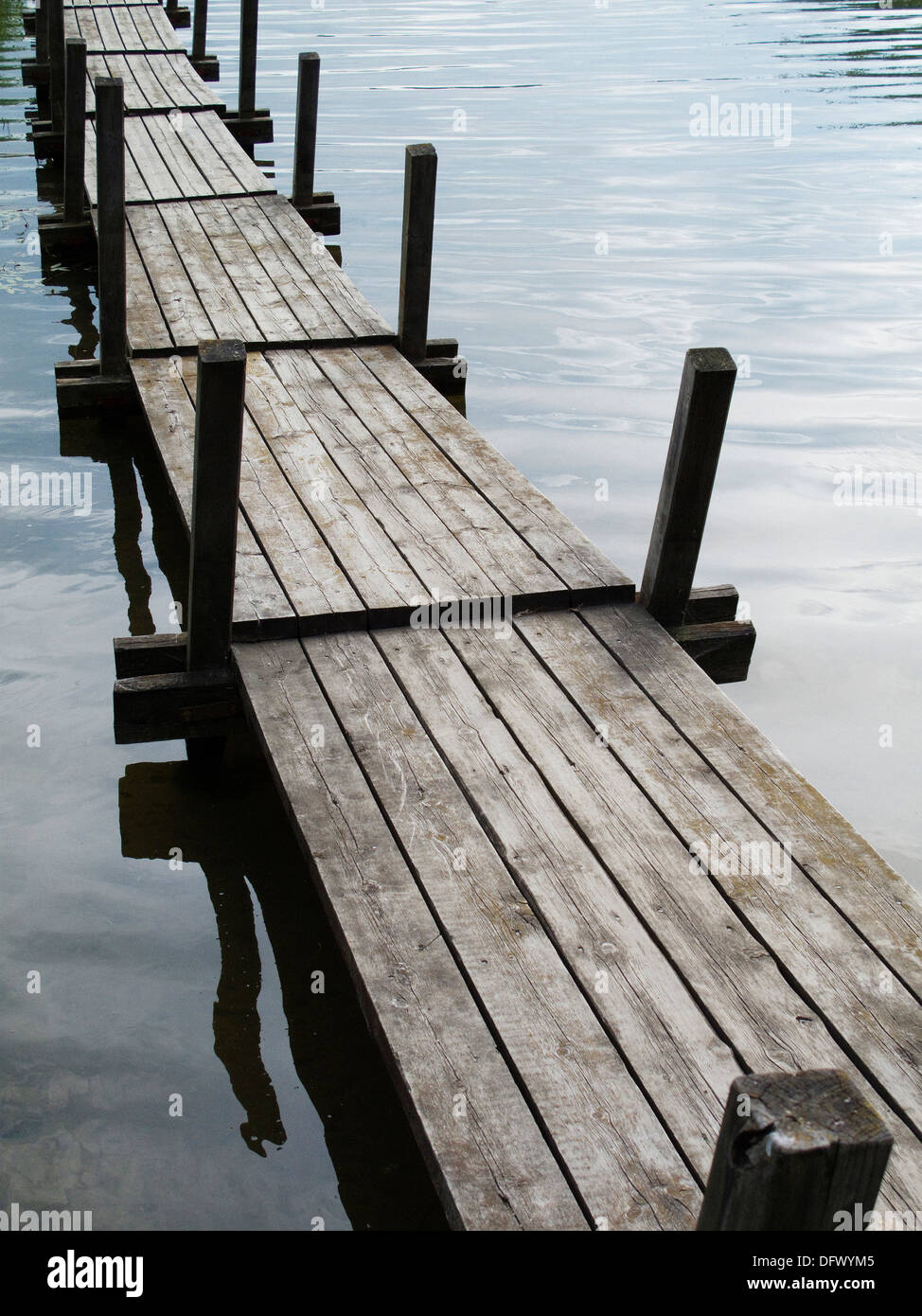 Dock and water hi-res stock photography and images - Alamy
