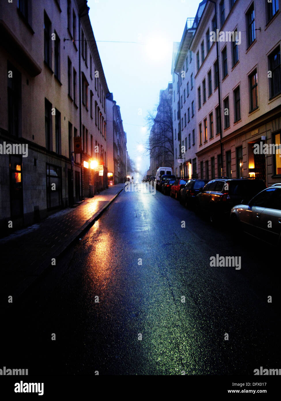 Deserted street architecture hi-res stock photography and images - Alamy