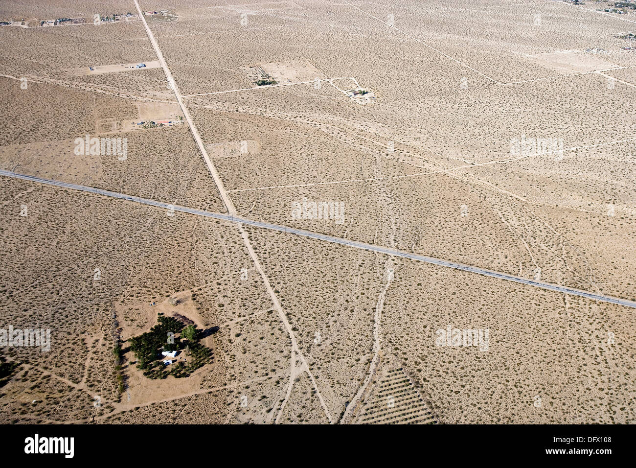 Arid landscape aerial hi-res stock photography and images - Alamy