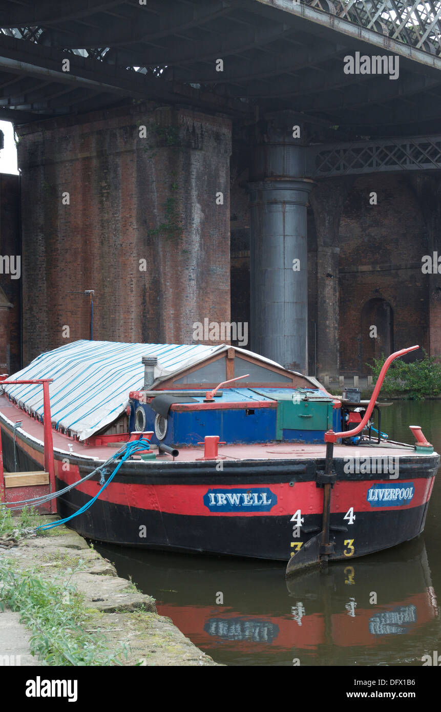 Barge on the Bridgewater Canal, Manchester, England Stock Photo - Alamy