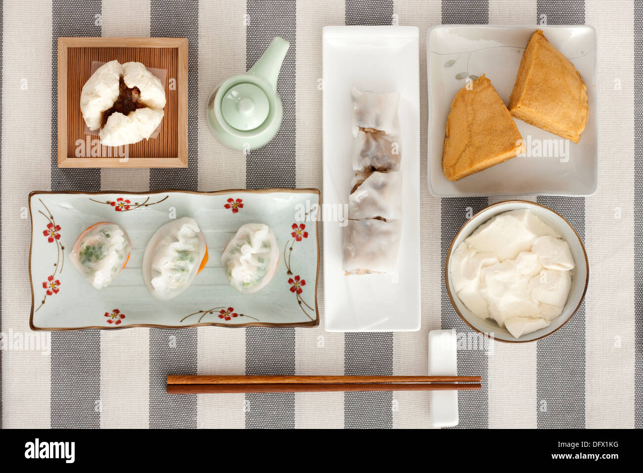 Various Chinese food Stock Photo - Alamy