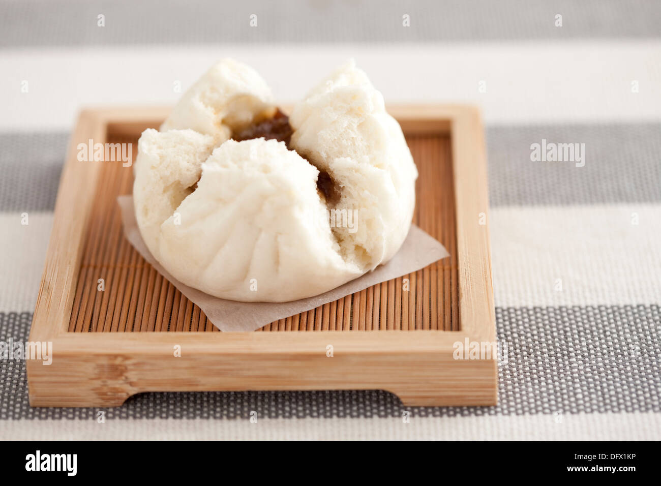 Siopao buns hi-res stock photography and images - Alamy