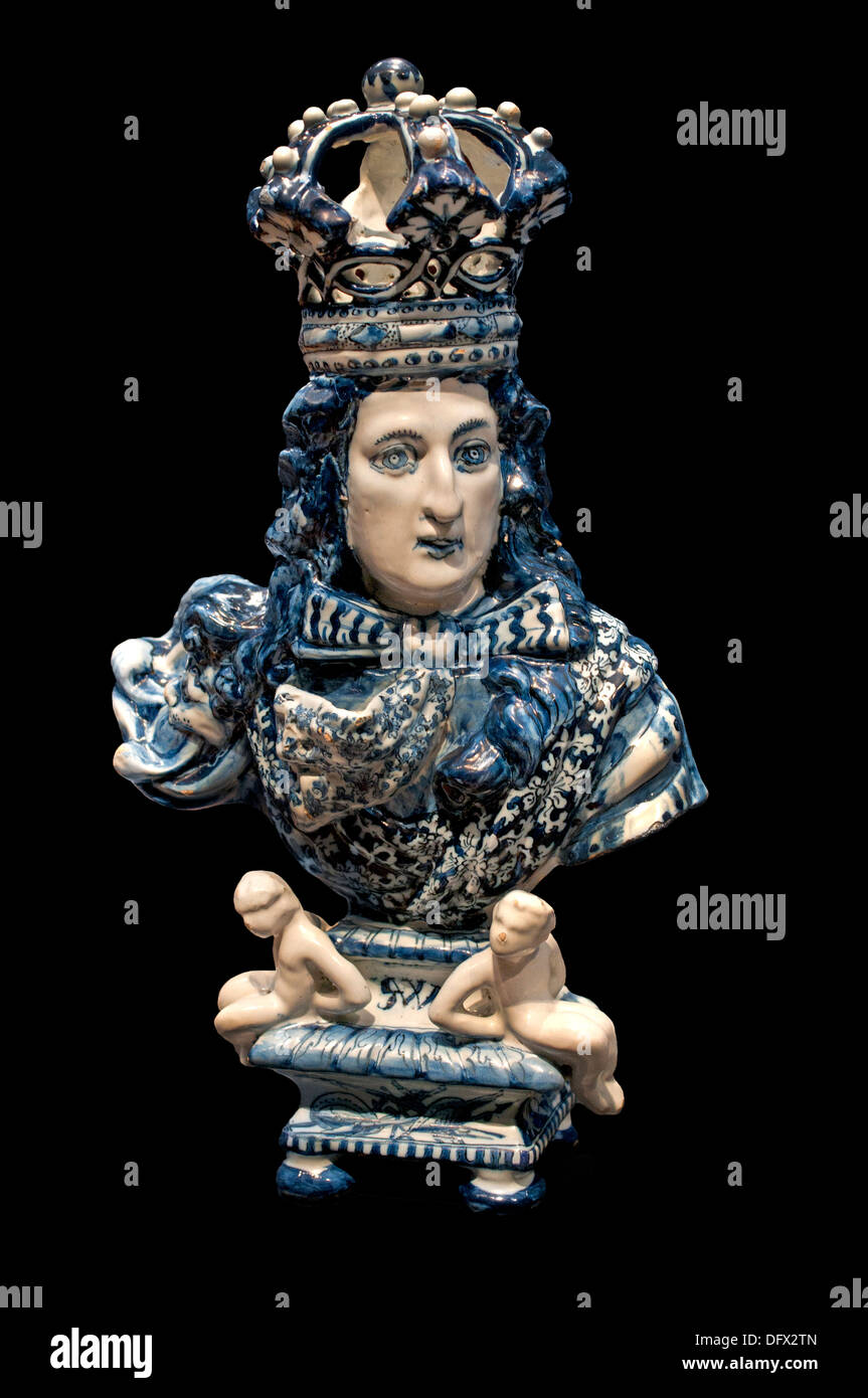Bust of King Stadhouder William III ( Delft tin glazed earthenware ...